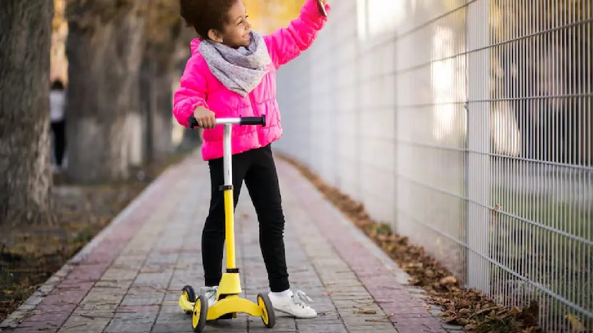 Top 5 Best Kick Scooter Brand for Kids in India - Headzup